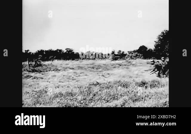 Captured Italian war film from 1941 shows scenes of German artillery ...