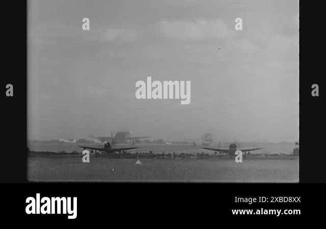 Spitfire dogfight formation ww2 Stock Videos & Footage - HD and 4K ...