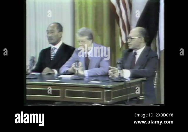 President Jimmy Carter oversees the 1978 Camp David Accords between ...