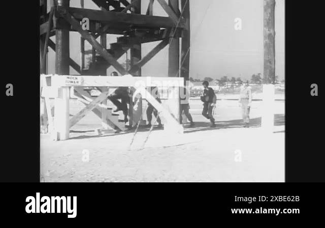 1950s - US Army doctors attend jump school at Fort Benning, Georgia to ...