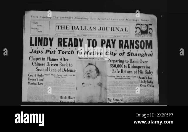 1933 - Machine Gun Kelly and his gang enter a courtroom for the Urschel ...