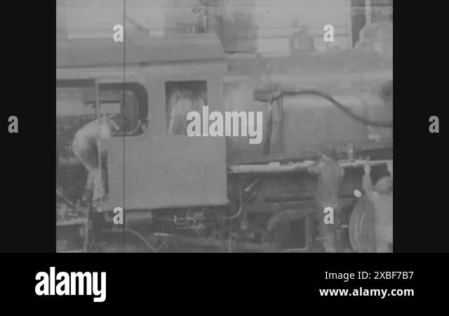 1918, World War I, railheads, locomotives and train cars at Gievres and ...