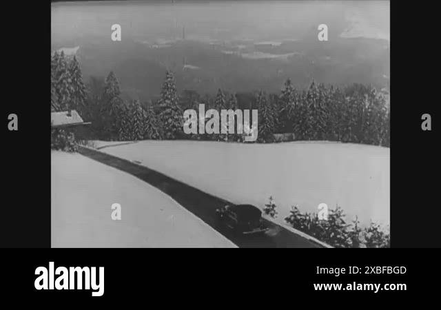 1941 - Hitler meets with top military advisors, and an animated map ...