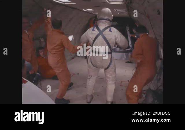 1966 - NASA Astronaut Neil Armstrong undergoes zero gravity ingress ...