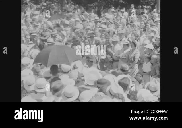 1940s - People in traditional garb celebrate Dutch heritage in New York ...
