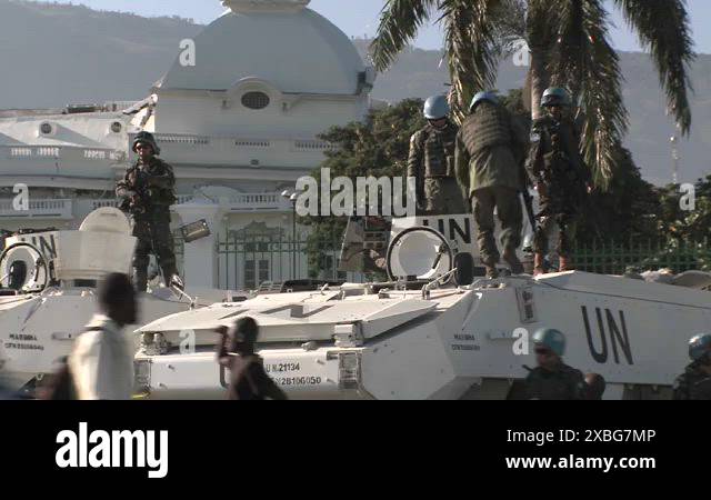UN peacekeepers around the Presidential Palace in Port Au Prince haiti ...