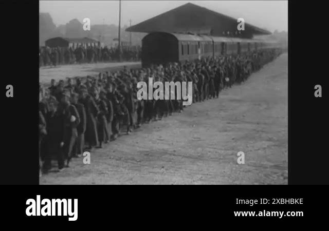 1944 - Nazi POWs in Brest, France are jeered by members of the French ... 1944 - Nazi POWs in Brest, France are jeered by members of the French ...