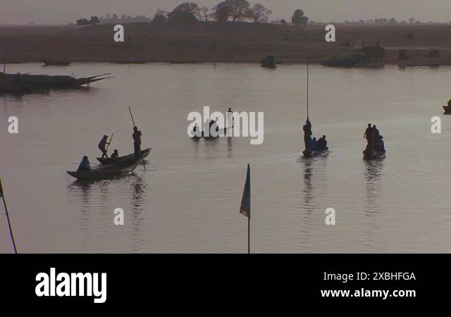 Niger silhouette Stock Videos & Footage - HD and 4K Video Clips - Alamy