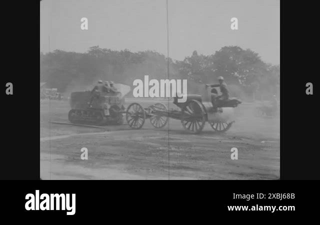 1919 - Men of the US Army's 17th Field Artillery practice using ...