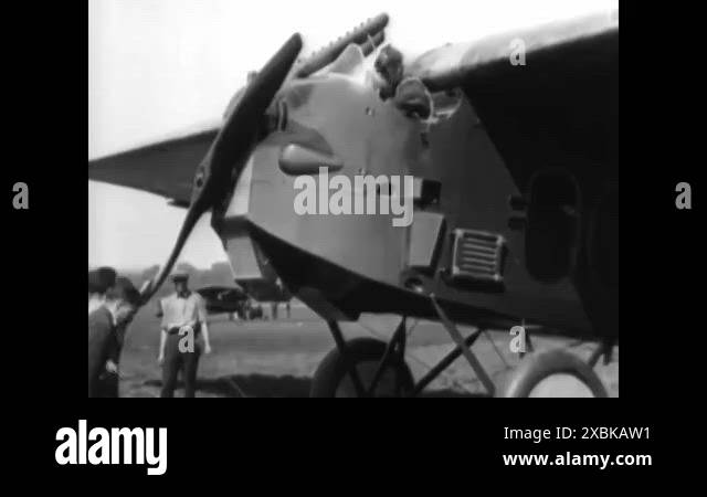 1923 - Lts. Kelly and Macready complete the first coast-to-coast flight ...