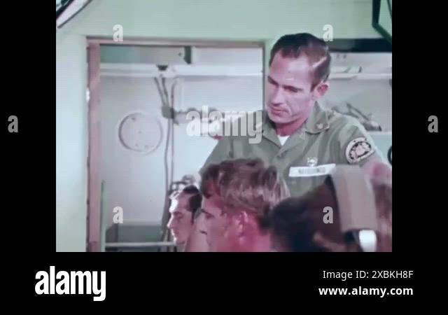 1974 - The mix master and chromatograph rooms of the US Navy's Ocean ...