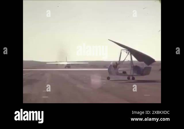 Flexible wing aircraft Stock Videos & Footage - HD and 4K Video Clips ...
