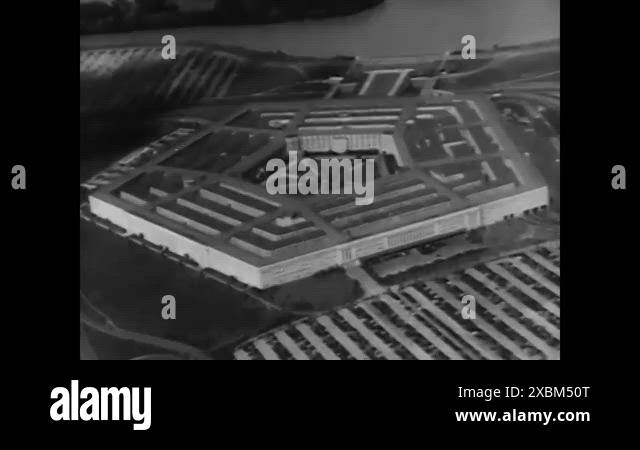 1957 - The US military's pentana battlefield plan is laid out Stock ...