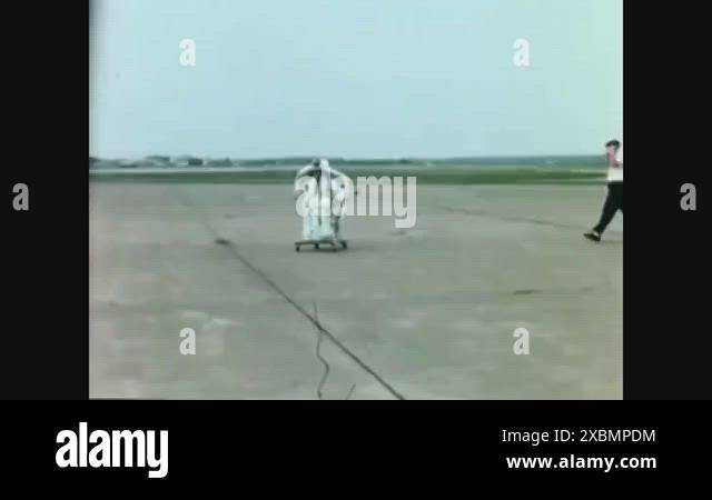 1965 - A man pilots a Flying Seat over a van Stock Video Footage - Alamy