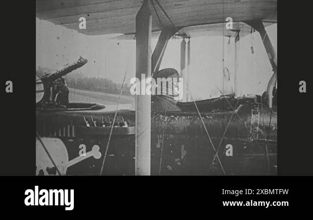 1910s - A German military plane flies over Verdun, a pilot takes photos ...