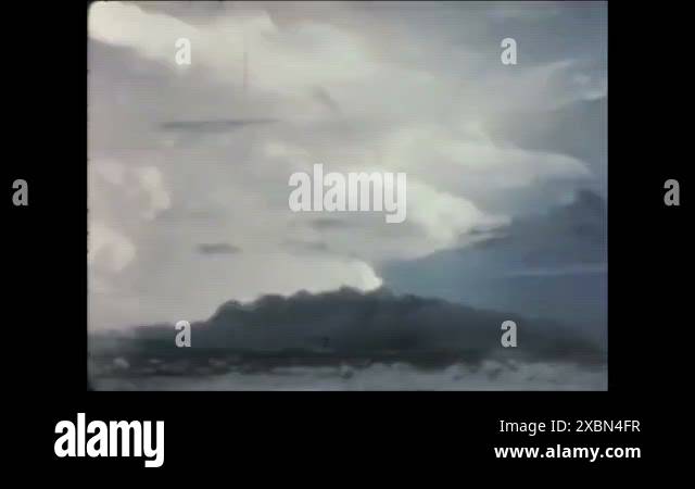 1952 - A Boeing KB-29 Superfortress refuels an F-84G jet fighter in the ...