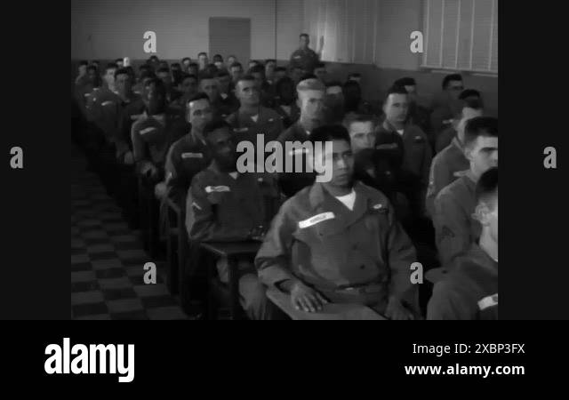 1958 - Soldiers are taught about the new structure of airborne ...