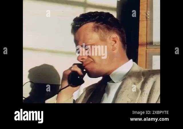 Two types of flight Stock Videos & Footage - HD and 4K Video Clips - Alamy