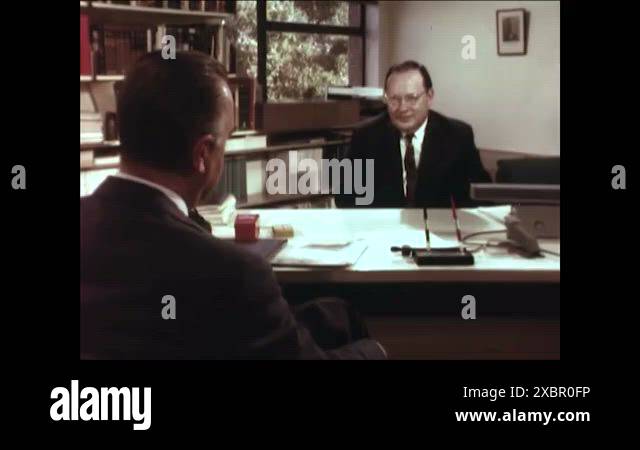 Arthur Schawlow, physicist and professor at Stanford University ...