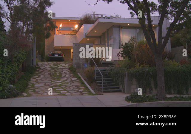 Modern house night exterior Stock Videos & Footage - HD and 4K Video ...