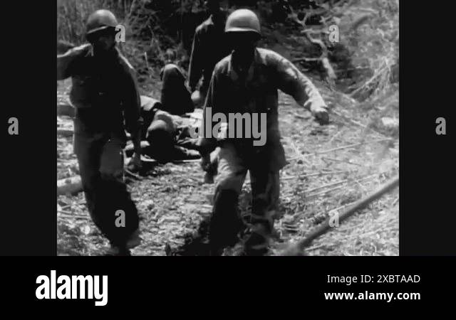 Army medics pick up wounded soldiers from the battlefield in Korea in ...