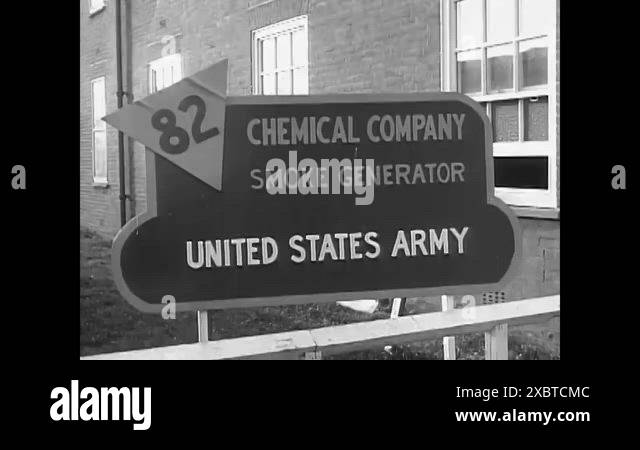 1940s American Army training sessions while stationed in Britain Stock ...