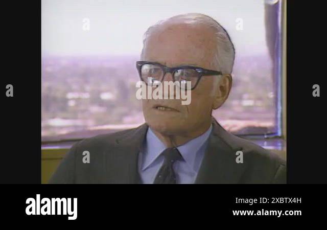 Nelson Rockefeller speaks at the Republican National Convention in 1960 ...
