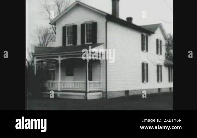 Early film footage of the Wright Brothers plane at Kitty Hawk and ...