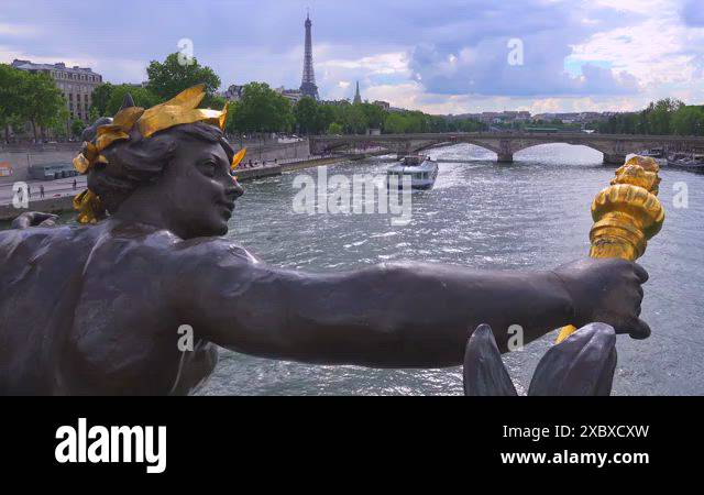 Mouche art Stock Videos & Footage - HD and 4K Video Clips - Alamy
