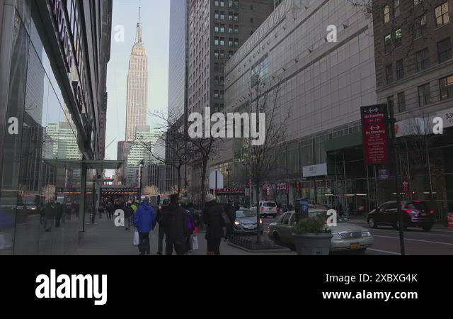 State street scene Stock Videos & Footage - HD and 4K Video Clips - Alamy