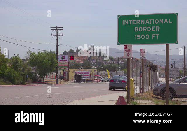 California mexico border sign Stock Videos & Footage - HD and 4K Video ...