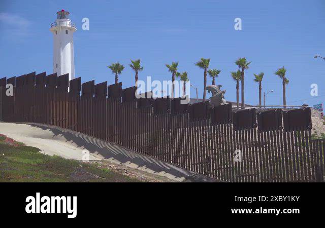 Tijuana fence Stock Videos & Footage - HD and 4K Video Clips - Alamy