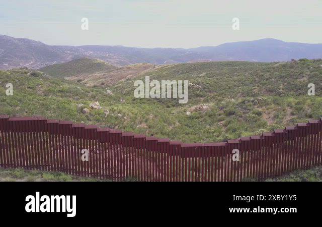 Mexico border aerial Stock Videos & Footage - HD and 4K Video Clips - Alamy