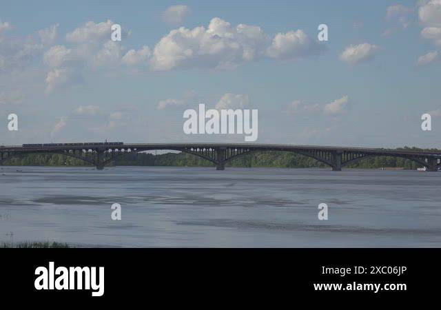 Mist metro Stock Videos & Footage - HD and 4K Video Clips - Alamy