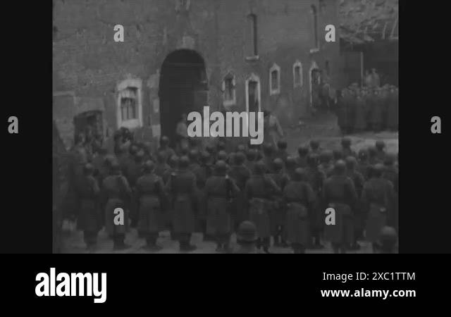 Simpson cross Stock Videos & Footage - HD and 4K Video Clips - Alamy