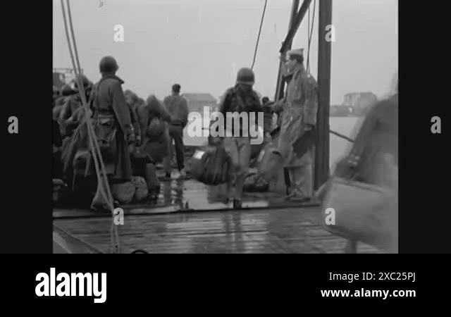 1944 - Brazilian and American soldiers disembark from Z boats in ...