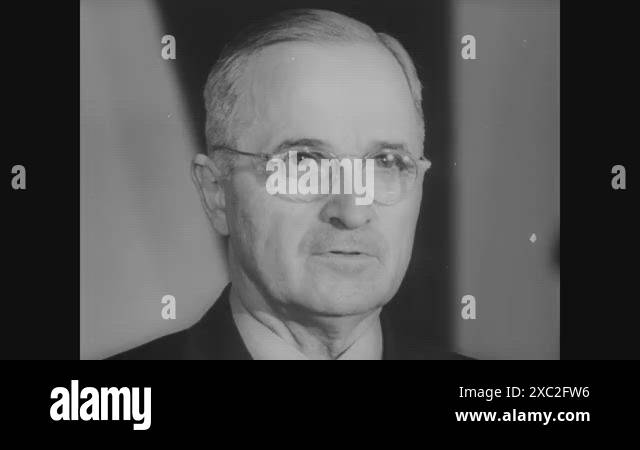 1945 - President Truman announces that Japan has unconditionally ...