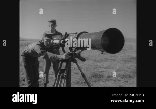 1954 - US Army Signal Corps men take pictures with an enormous ...