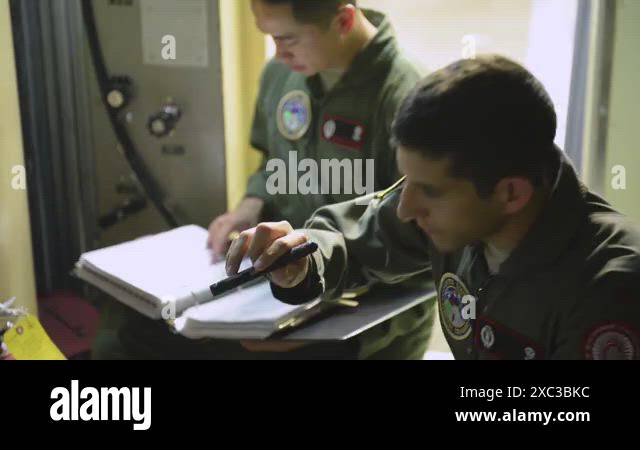 Icbm test launch Stock Videos & Footage - HD and 4K Video Clips - Alamy