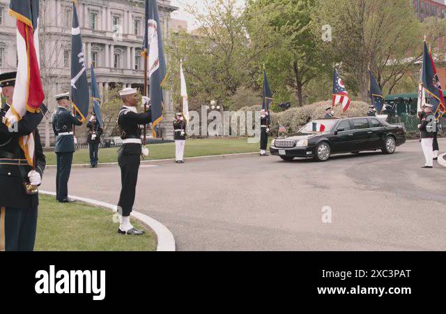 2019 - President Donald Trump and First Lady Melania Trump show French ...