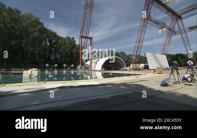 Space capsule splashdown Stock Videos & Footage - HD and 4K Video Clips ...