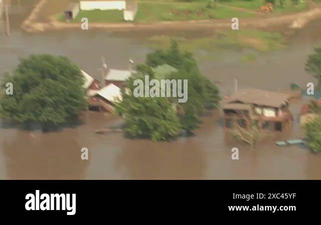 Missouri river levee Stock Videos & Footage - HD and 4K Video Clips - Alamy