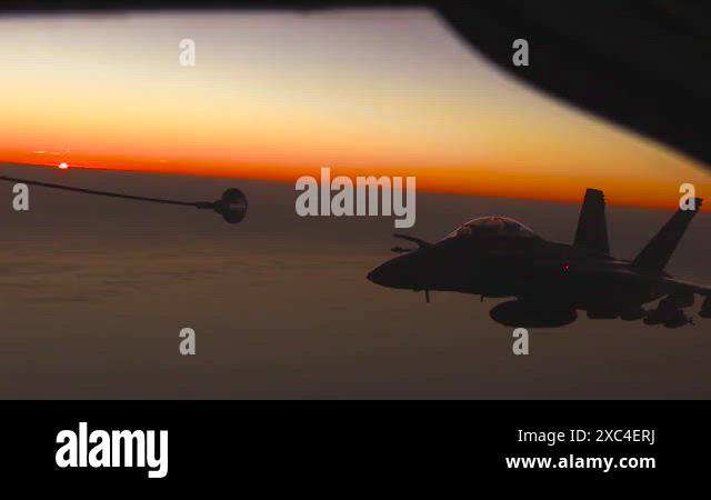 Jet refueling Stock Videos & Footage - HD and 4K Video Clips - Alamy