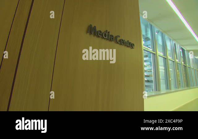 Troop reception Stock Videos & Footage - HD and 4K Video Clips - Alamy