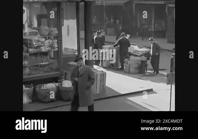 1948 - Chinese corner store in Chinatown in New York City, with baskets ...