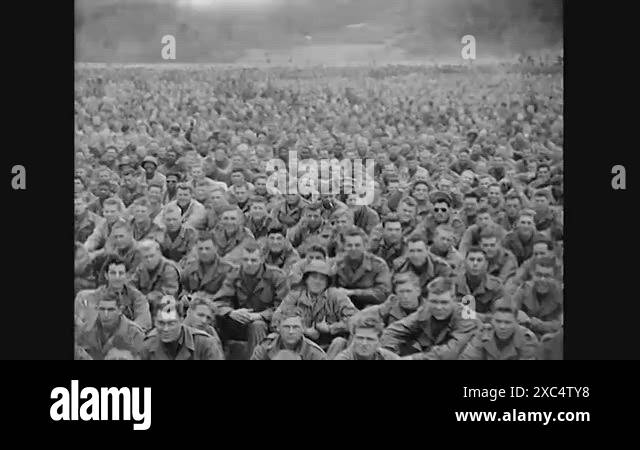 1951 - US Marines enjoy a USO performance by Danny Kaye and June Bruner ...