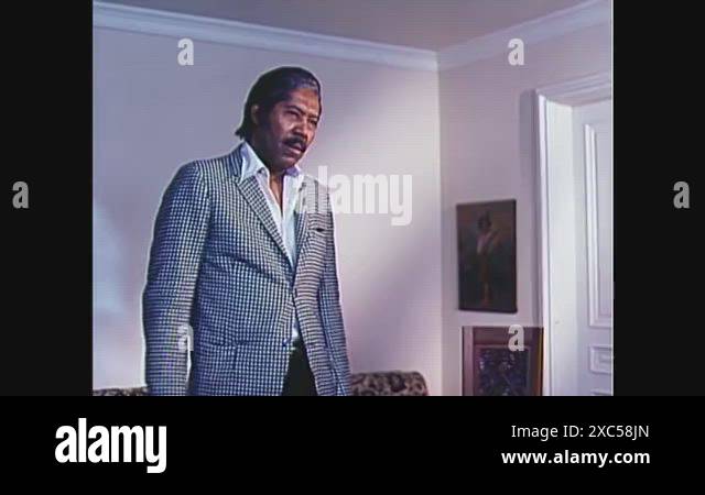 Kingpin movie Stock Videos & Footage - HD and 4K Video Clips - Alamy