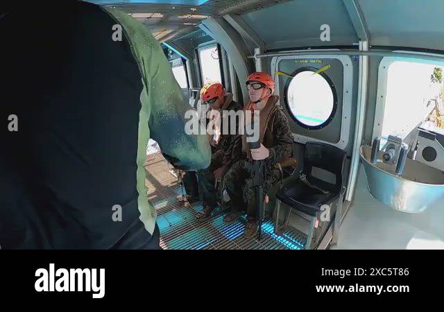 2020 3rd Marine Logistics Group soldiers conduct submerged helicopter ...