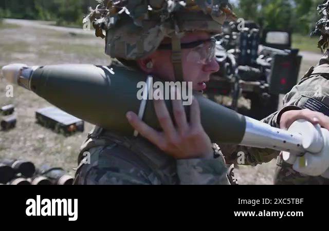 2020 U.S. Army paratroopers assigned to 173rd Airborne Brigade conduct ...