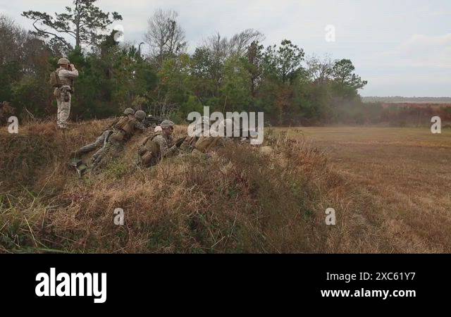 2020 U.S. Marines supervised live fire military machine gun training ...